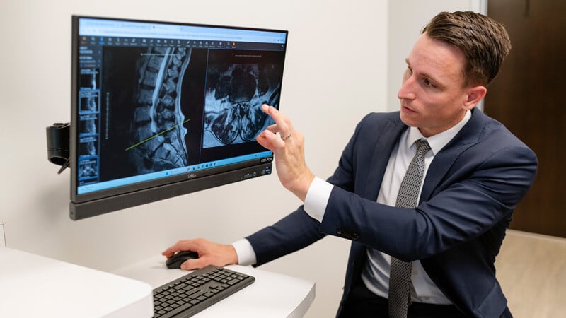 Braden McKnight, MD - Orthopedic Spine Surgeon