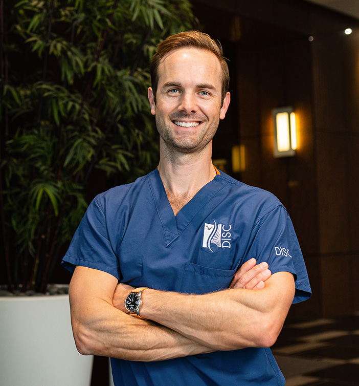 Top Spine Surgeons & Back Pain Doctors in Los Angeles